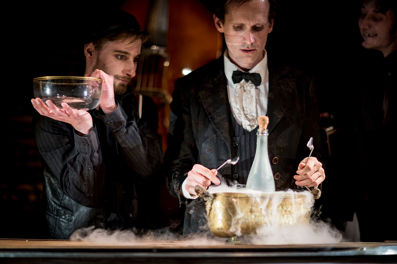 - Festival international de Casteliers